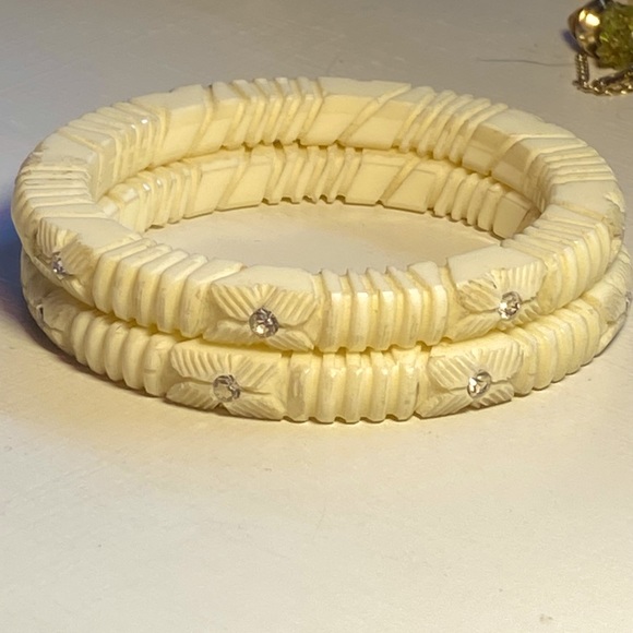 Jewelry | Vintage Pair Of Thermoplastic Bangles Cream With Carving ...